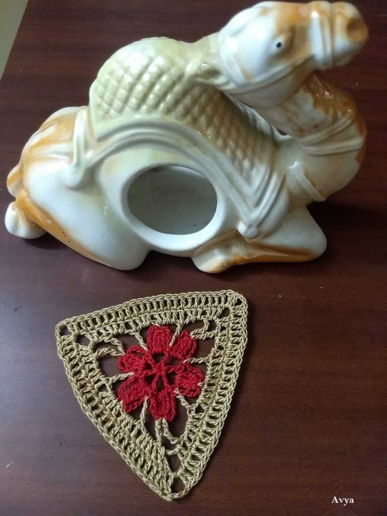 Free Pattern - Triangle Motif