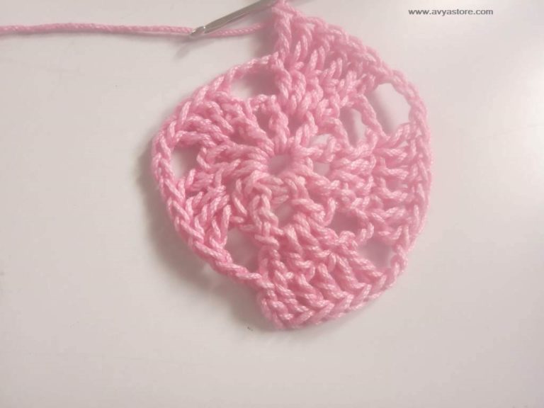How To Crochet Pentagon Motif - Free Pattern and Instructions