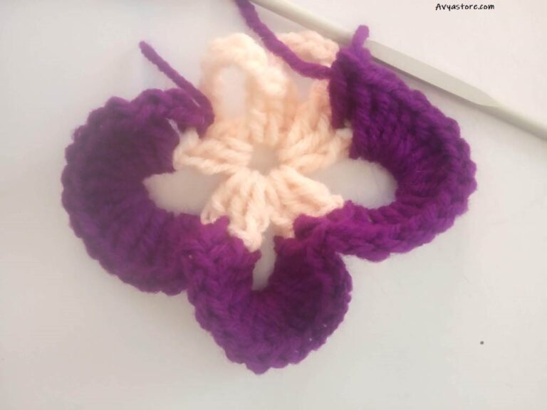 Beginner's Crochet Flower Motifs - Three Free Patterns