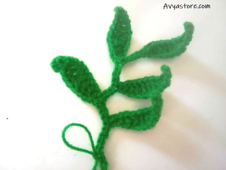 Crochet Leaves Bookmark - Free Pattern & Instructions