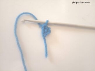 How to Crochet a Triangle Party Banner - Free Pattern