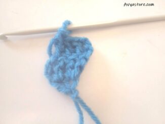How to Crochet a Triangle Party Banner - Free Pattern