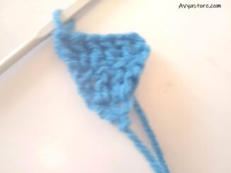 How to Crochet a Triangle Party Banner - Free Pattern