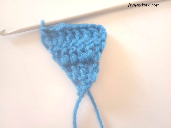 How to Crochet a Triangle Party Banner - Free Pattern